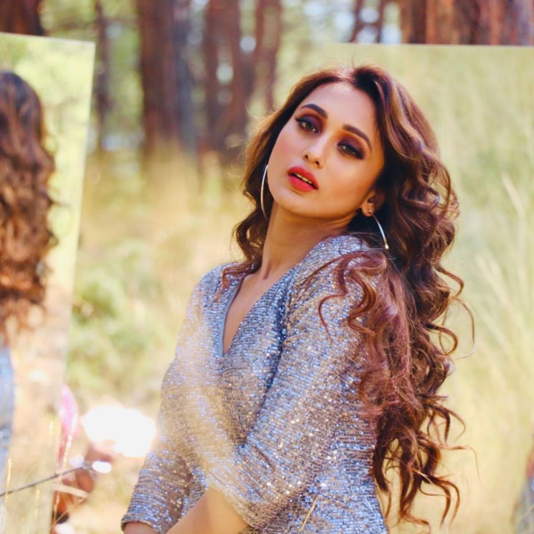 Mimi Chakraborty Age, Height, Family, Education, Boyfriend