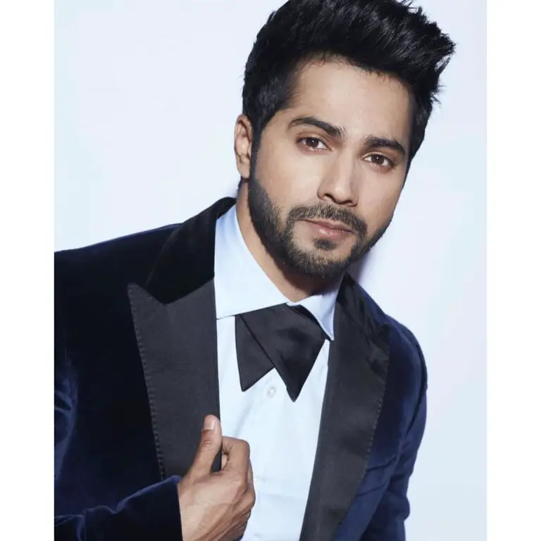 Varun Dhawan Age, Wiki, Height, Family, Education, Girlfriend & More ... Varun Dhawan Age, Wiki, Height, Family, Education, Girlfriend & More ...