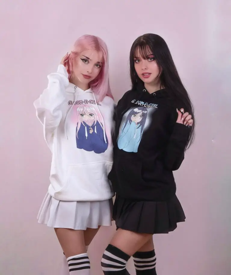 Lauren Burch Age, Height, Wiki, Family, Boyfriend, Net Worth