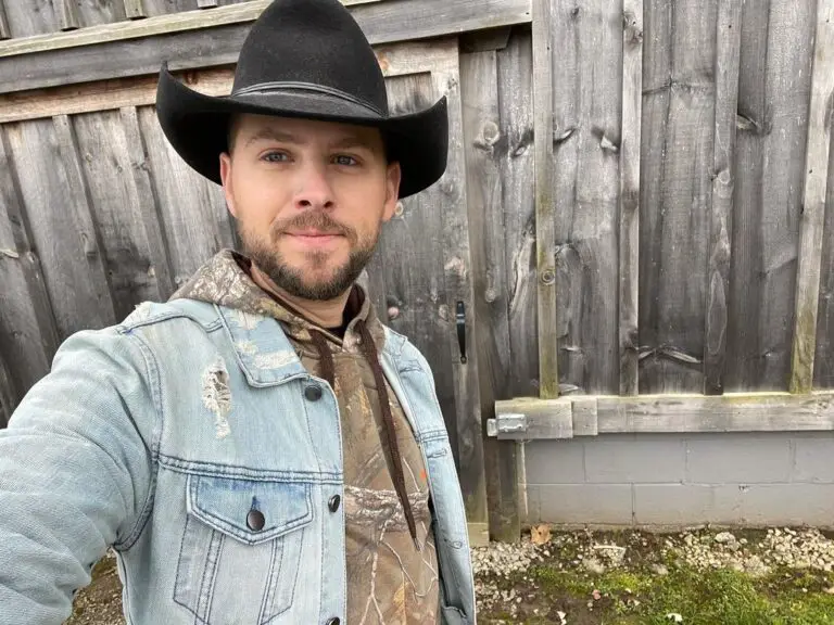 Brett Kissel Age, Wiki, Height, Bio, Family, Wife, Net Worth