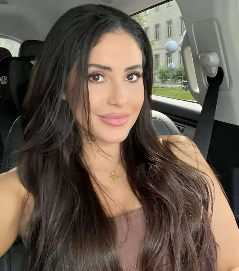 Anna Paulina Luna Age, Ethnicity, Husband, Family - BiographyVilla